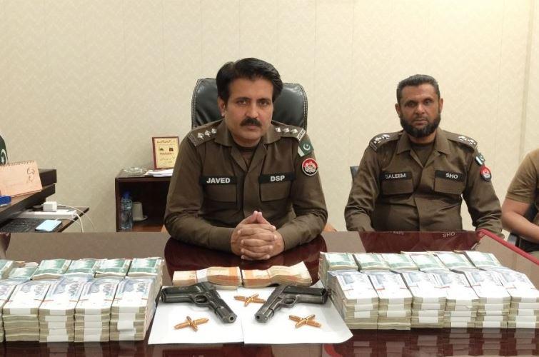 Rawat: Major success of Cantt police, 05-member dacoit gang involved in ...